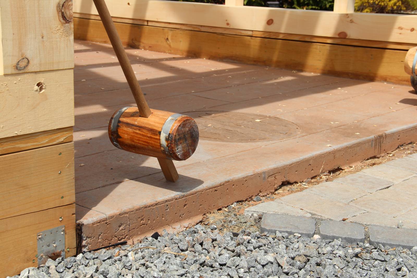 18' x 20' Post & Beam Barn Raising | The Barn Yard