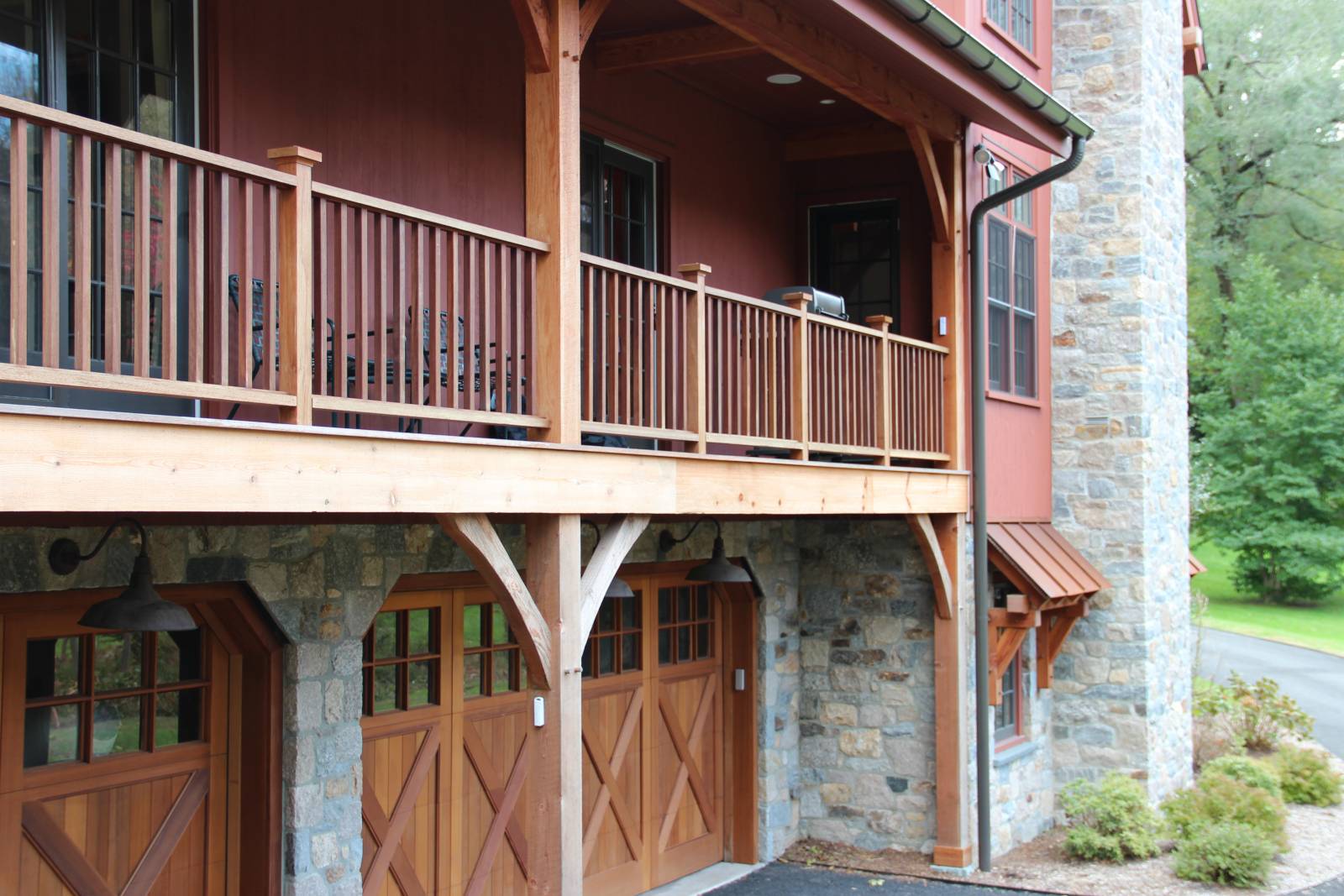 Deck Post And Beam Barn Home 15 Cozy Barn Homes You Wish You Could