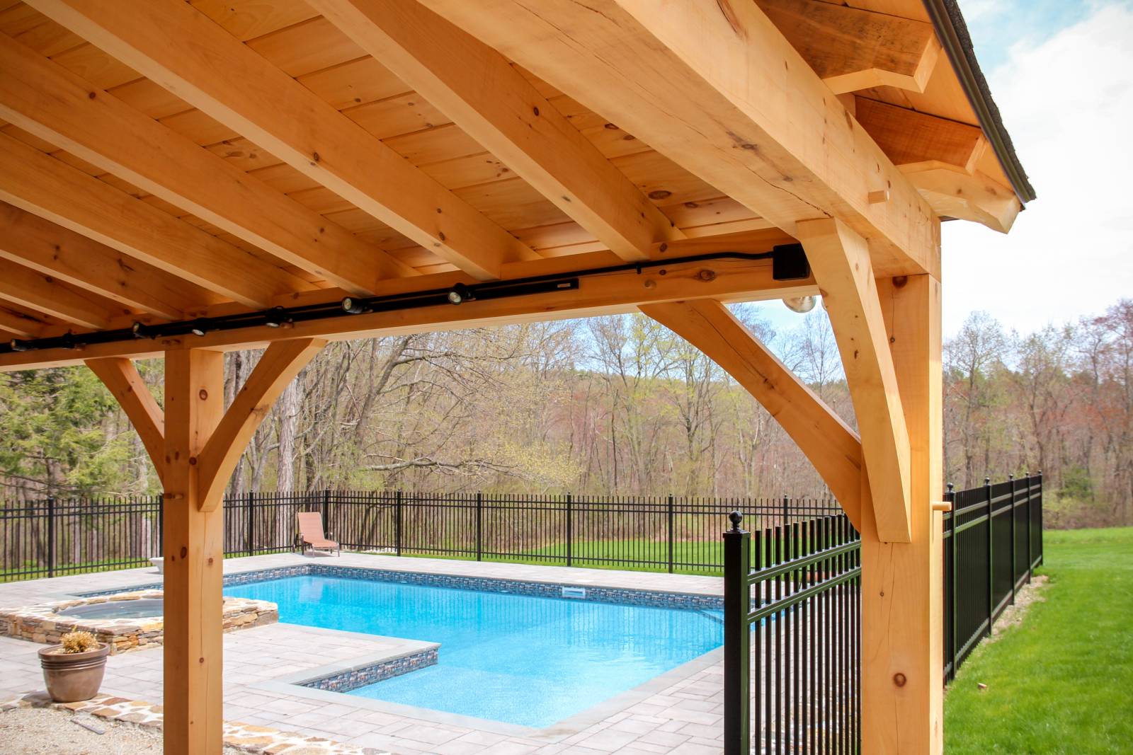 Lean-To Overhangs | The Barn Yard