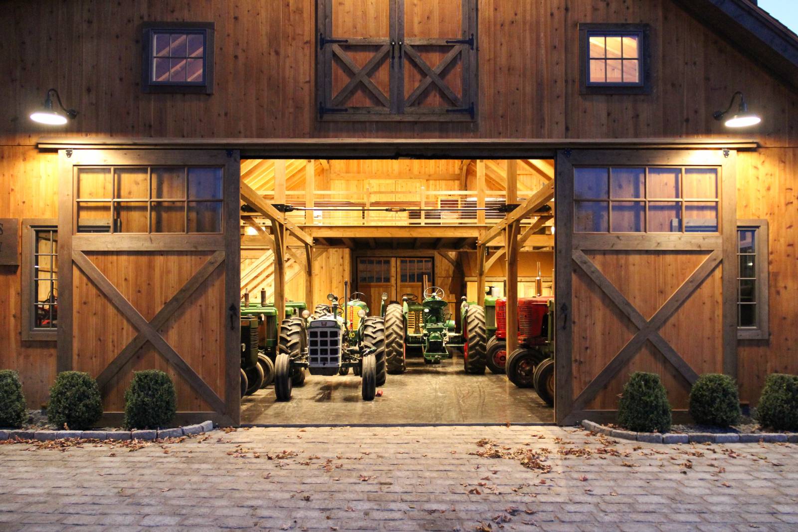 39' x 45' Saratoga Post & Beam Barn, Southbury, CT | The Barn Yard