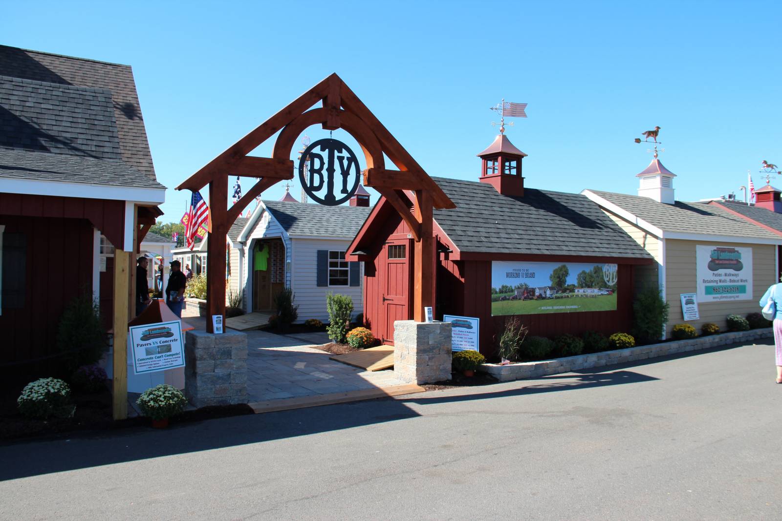 Big E 2014: Video Tour | The Barn Yard