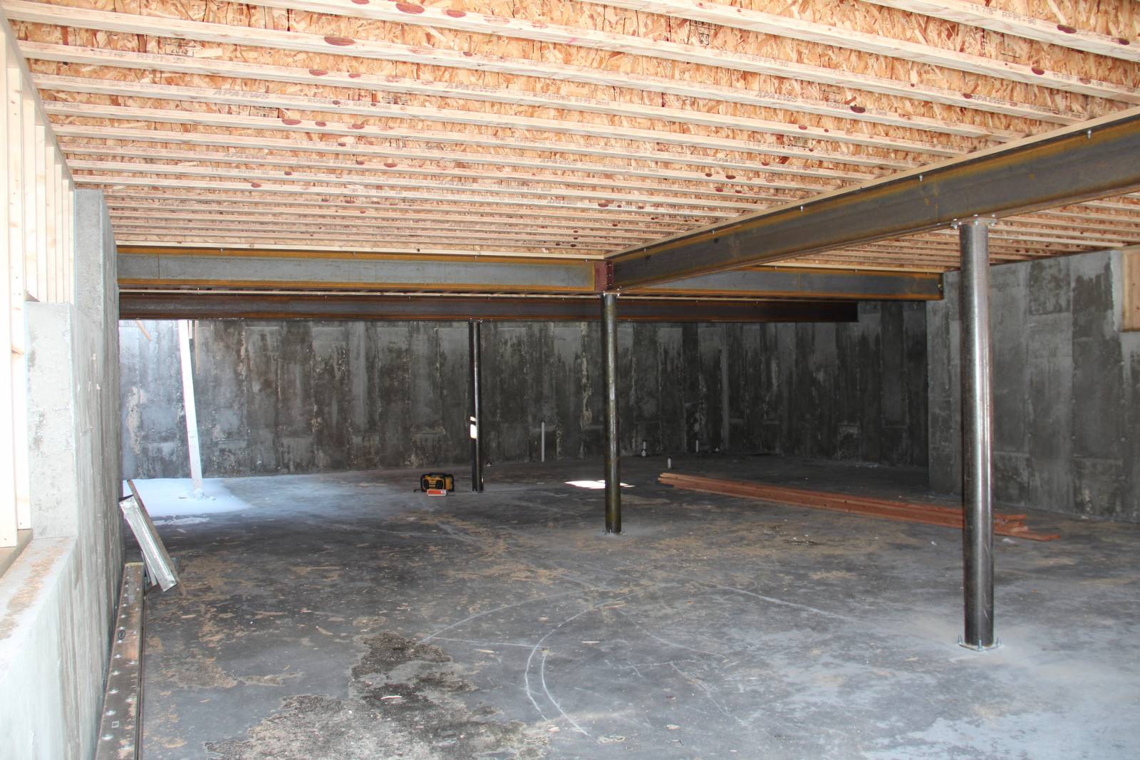 Elks: Hybrid Design & Construction | The Barn Yard