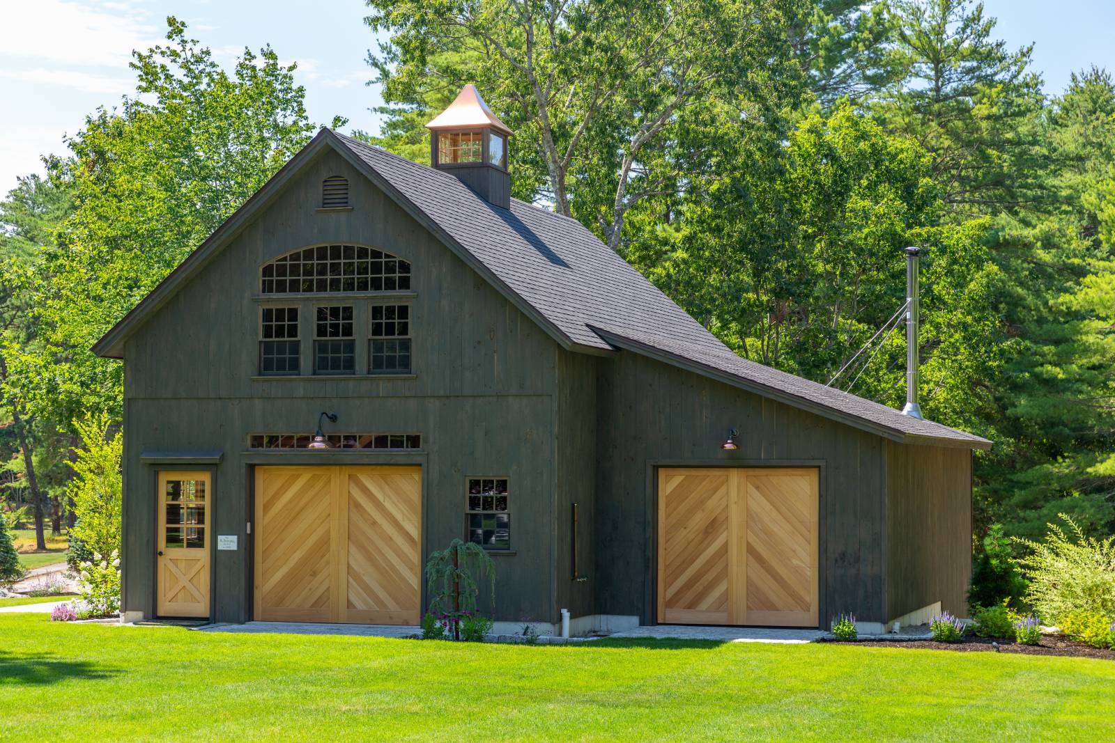 Cool Barn Homes Garage