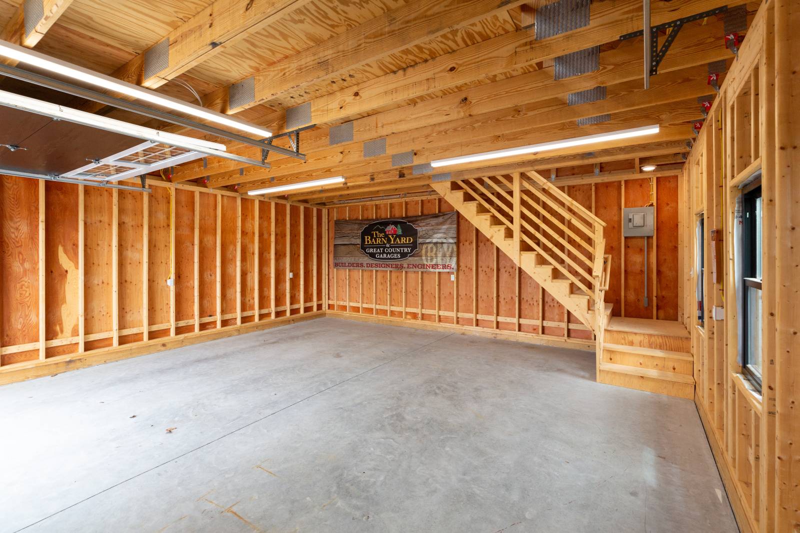 Modern Farmhouse Newport Garage | The Barn Yard