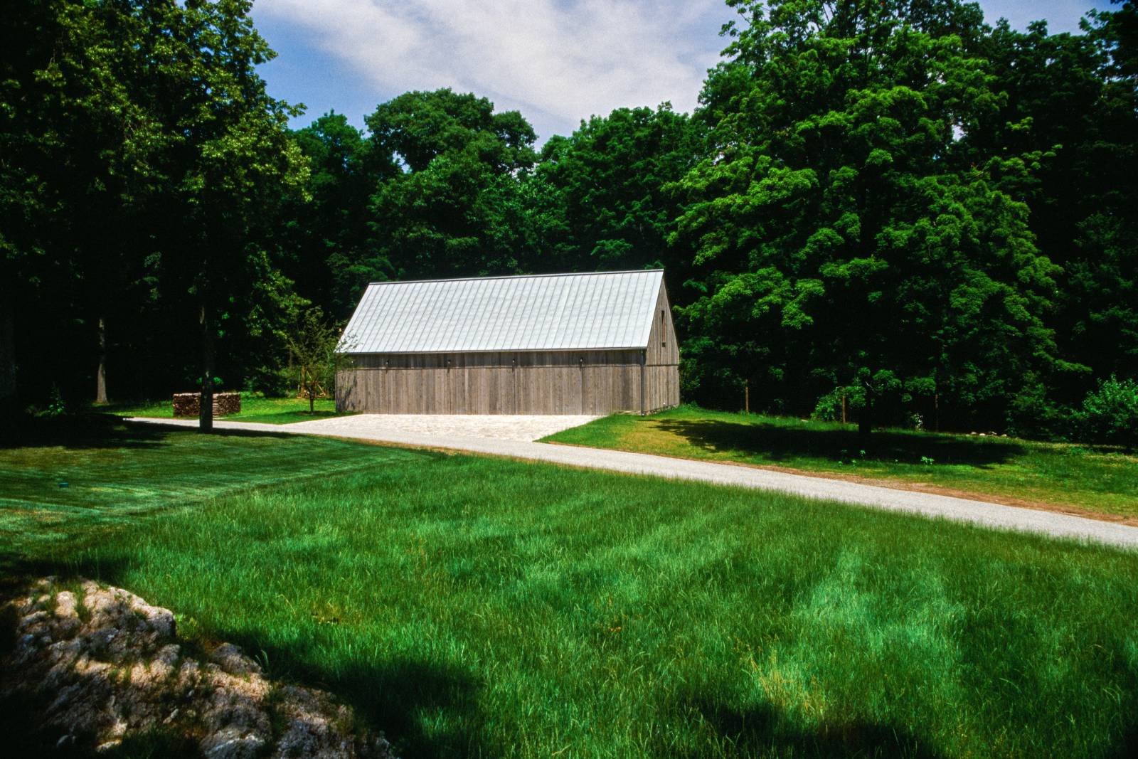 Minimalist Carriage Barn | The Barn Yard