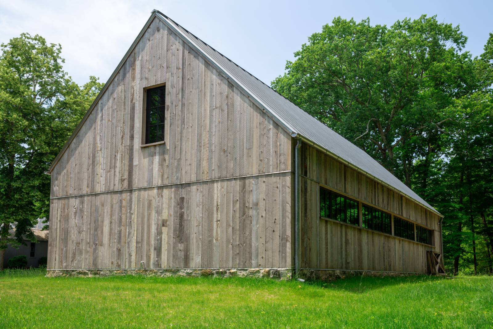 Minimalist Carriage Barn | The Barn Yard