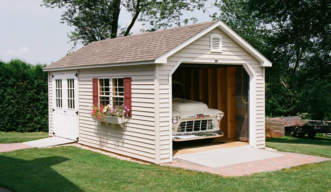 Traditional Cape Garage | The Barn Yard