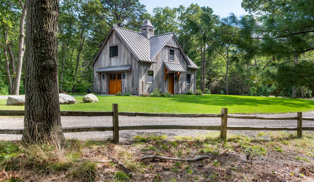 Custom Timber Frame Barns | The Barn Yard
