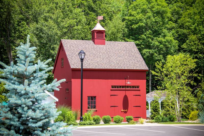 Special Pricing on barns, garages, sheds, and pavilions | Available in ...